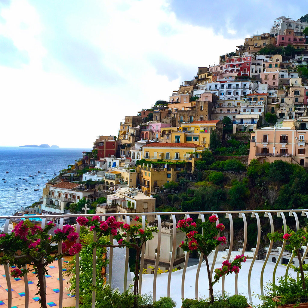 Amalfi Coast Italian Honeymoon | Positano Trip Ideas | Luna Moons